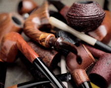 Pipe Tobacco :: Smoking Pipes - Pipe Smoking Info & Advice :: Tobacco Pipes